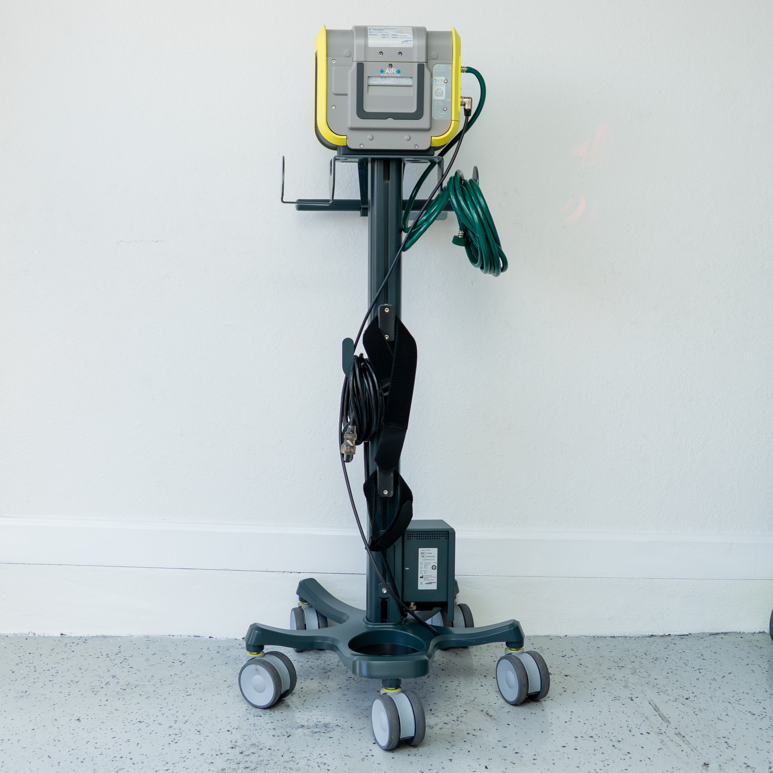 Hamilton Medical MR1 TeslaSpy MR Ventilator with Rolling Stand ...