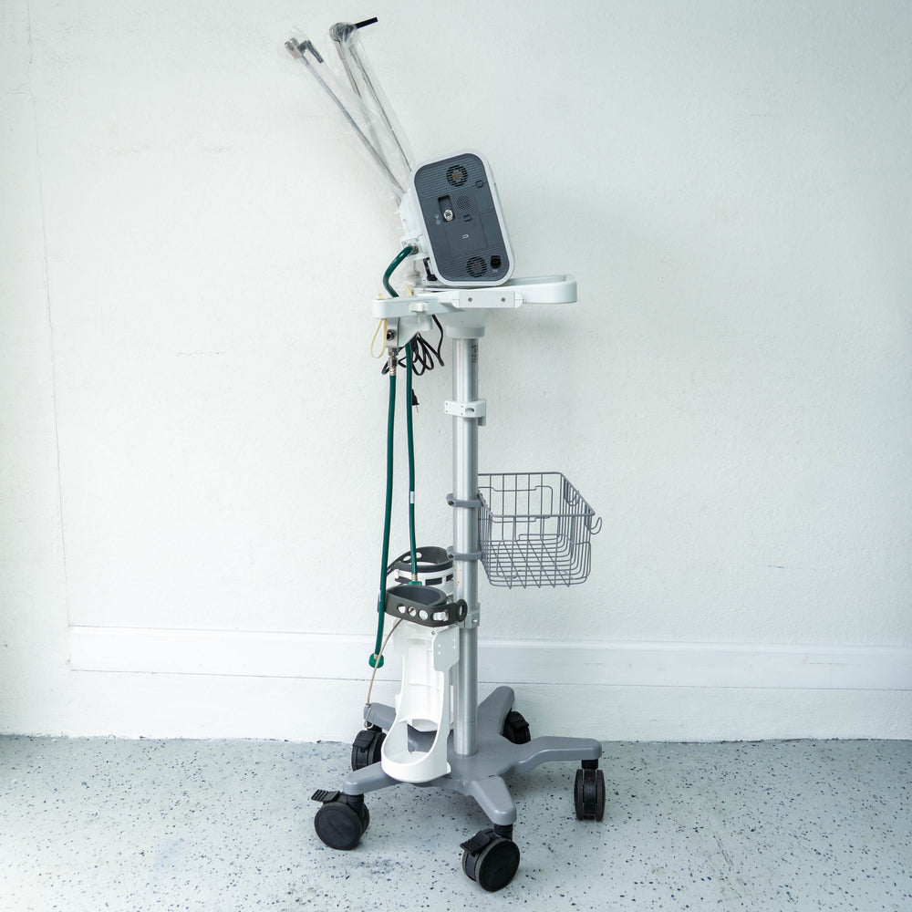 Philips Respironics Trilogy EV300 Portable Ventilator with Rolling Car ...