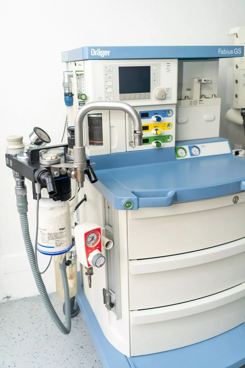 Drager Fabius GS Anesthesia Machine – Loyalty Medical