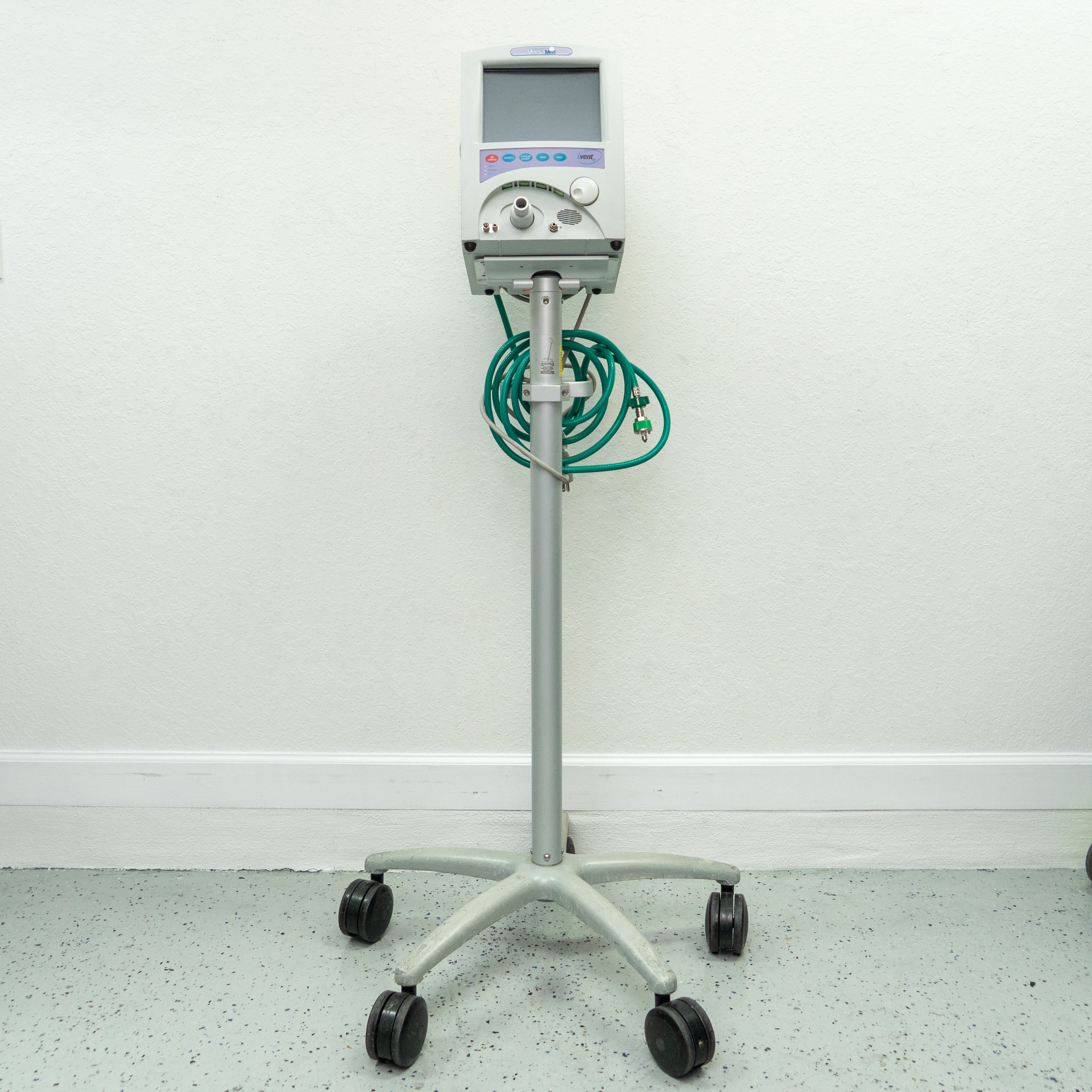 GE Healthcare VersaMed iVent 201 Ventilator with Rolling Stand ...